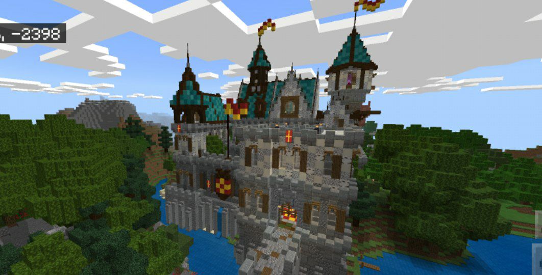 Download Small Castle Maps Minecraft Bedrock: MCPEDL